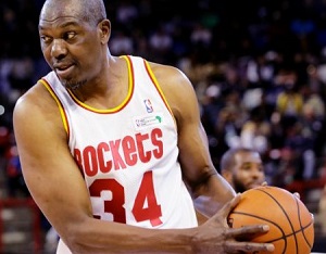 Olajuwon Makes Surprise Return in South Africa – Ummah Sport